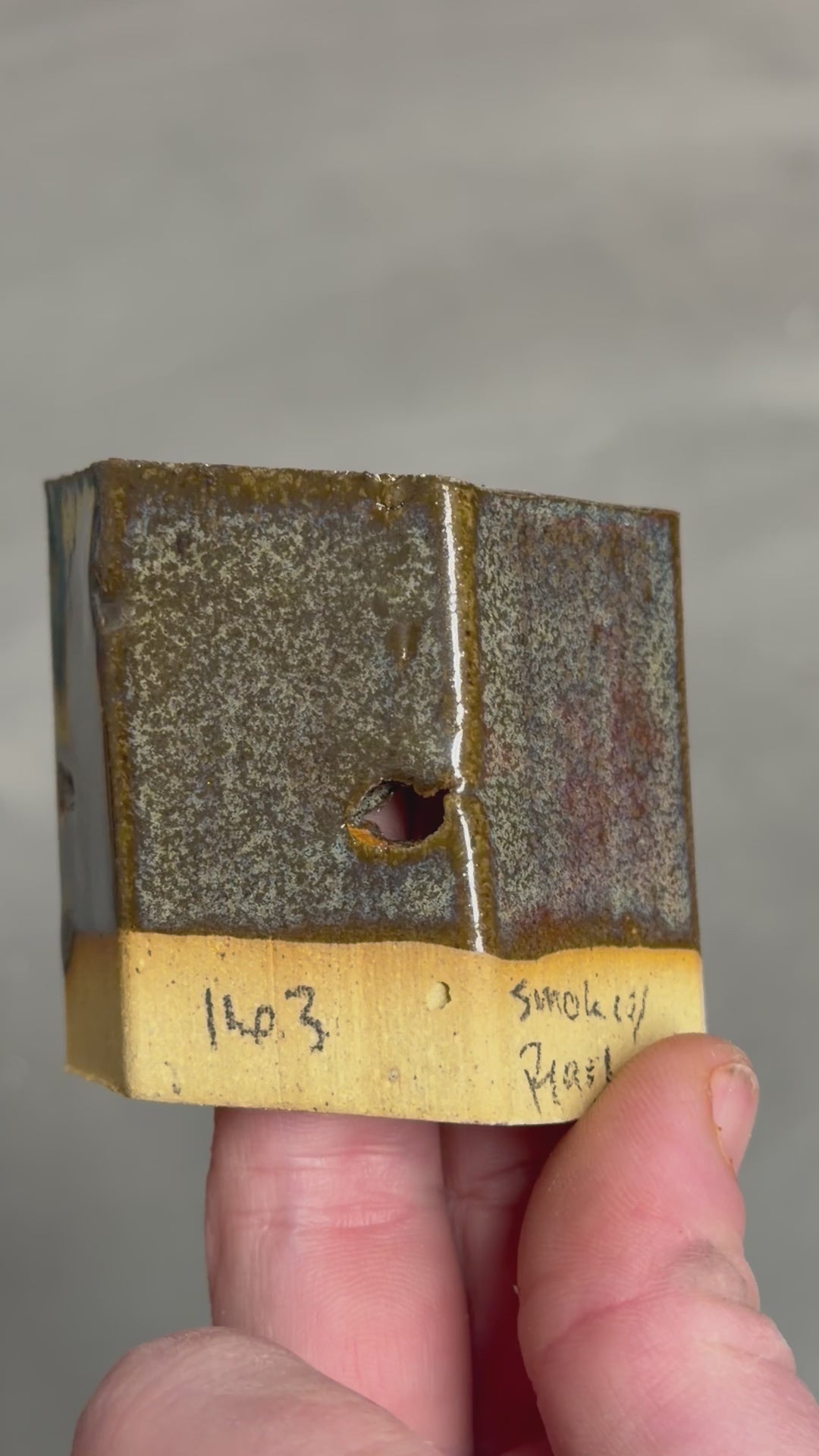 Coyote MBG233 Smokey Pearl Fantasy Glaze – Sounding Stone